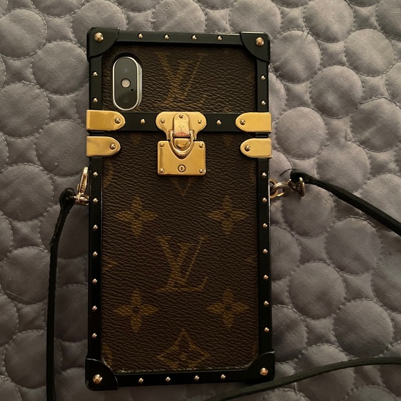 Louis Vuitton | Accessories | Louis Vuitton Iphone X Trunk Case Wstrap ...